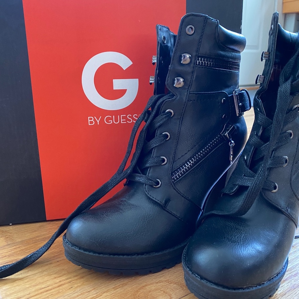 Guess Black Combat Boots - Gem